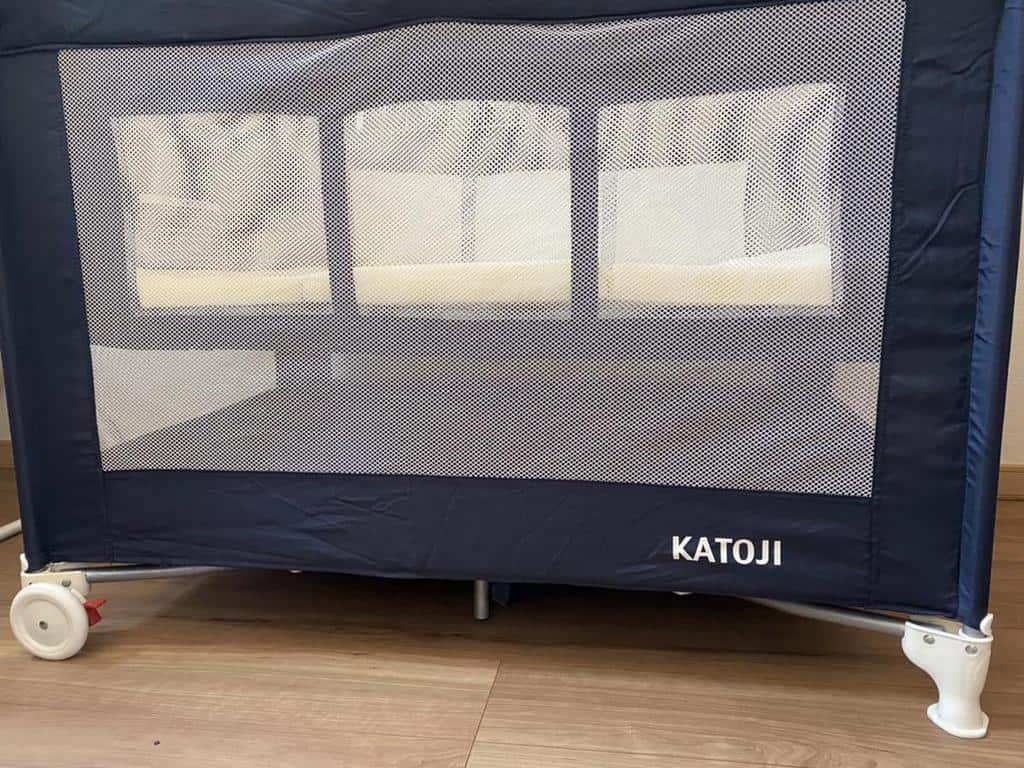 いつまで使える？ベビーベッドとして使ってみた、KATOJIのプレイヤード をレビュー｜もくりんぐ